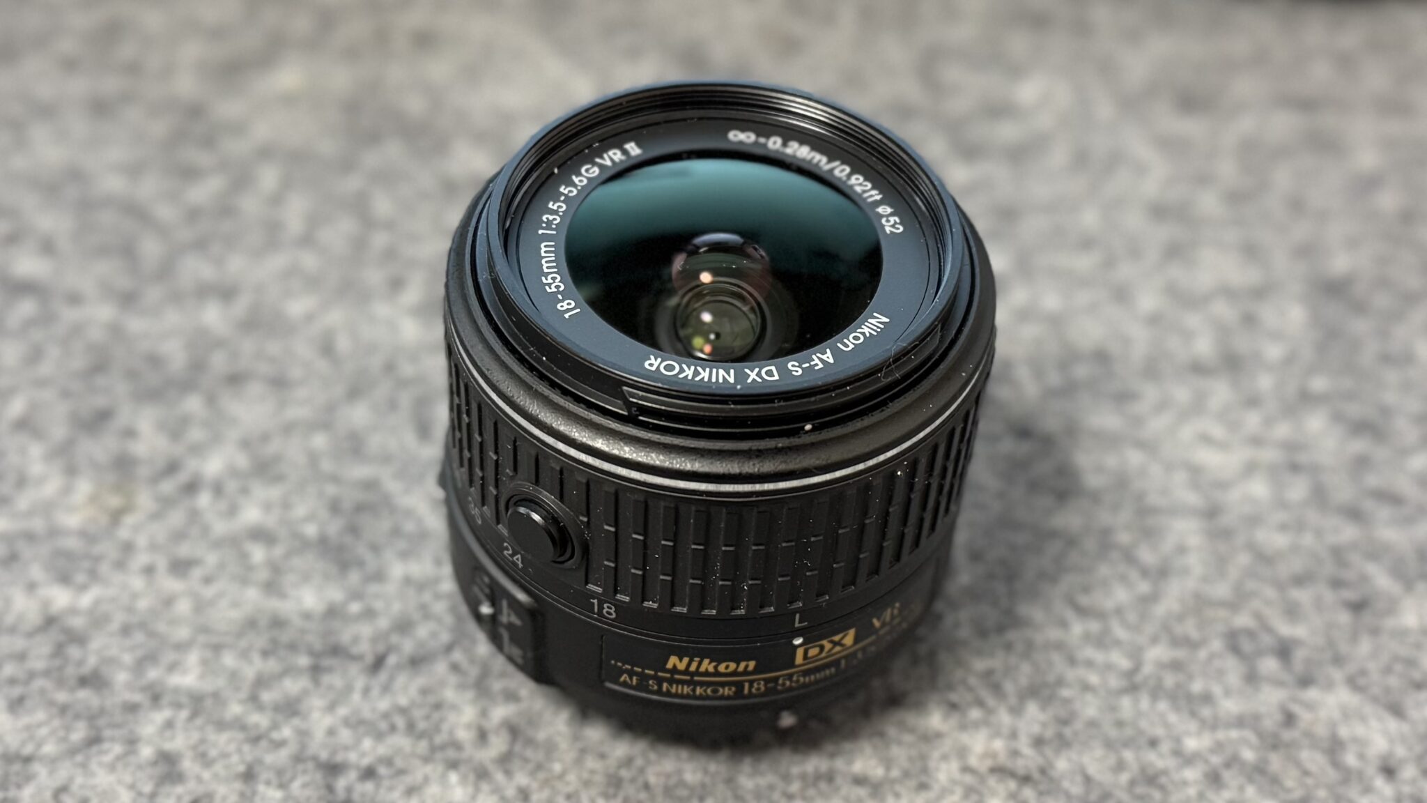 【カメラレンズ】レビュー：APS-C用標準ズームレンズ「AF-S DX NIKKOR 18-55mm f/3.5-5.6G VR II」を ...